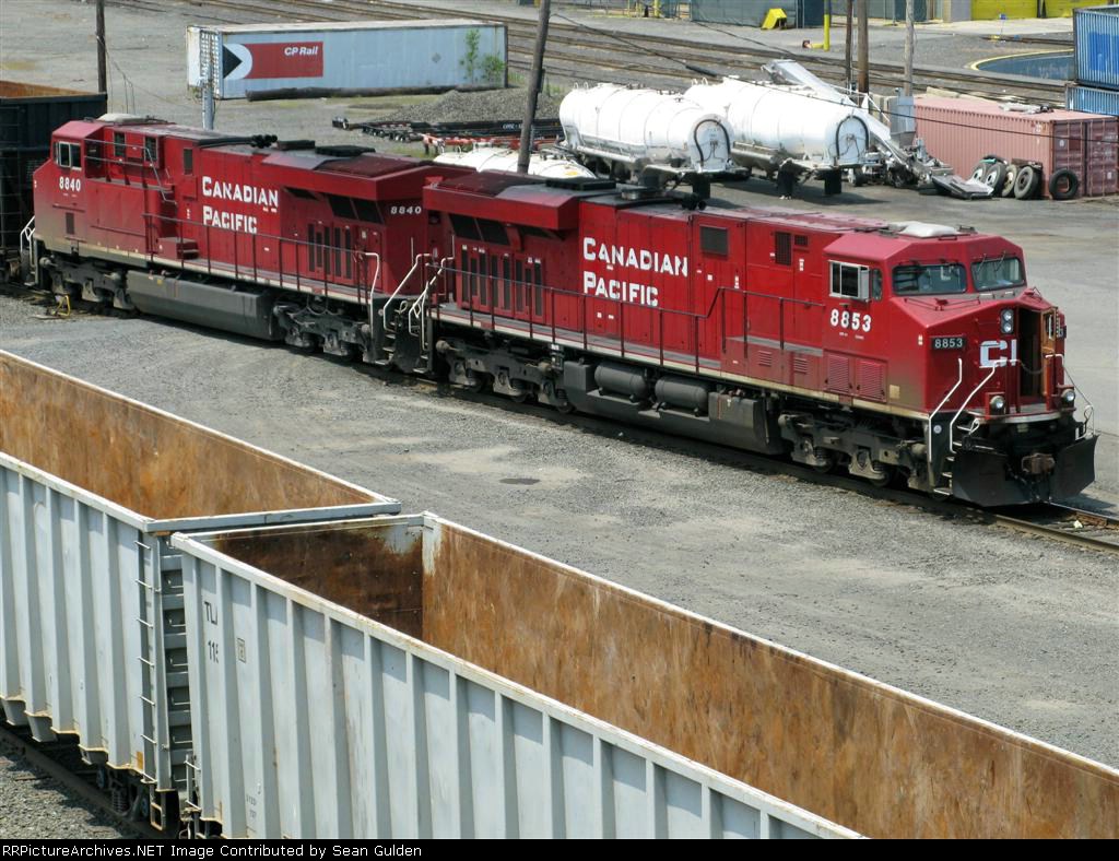 CP GE ES44AC's 8853 & 8840